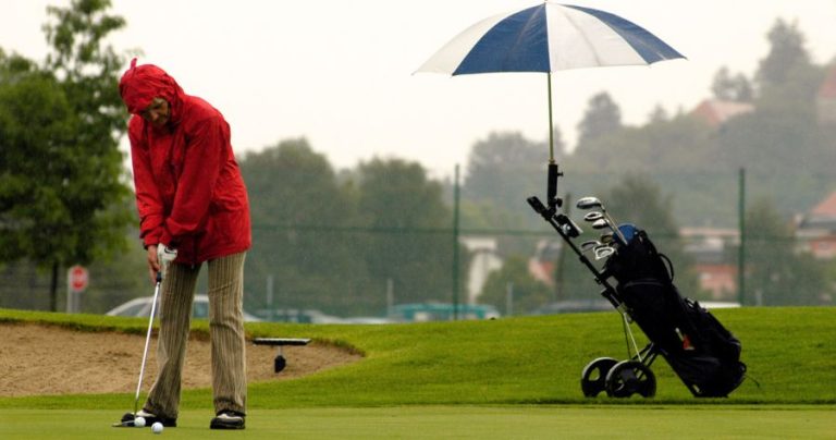 Ultimate Packing List For Golf Trip - 39 Crucial Items | AlmightyGolf