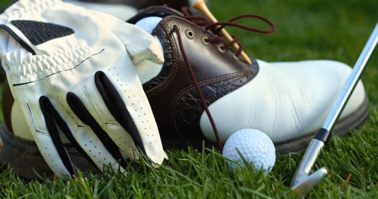 Ultimate Packing List For Golf Trip - 39 Crucial Items | AlmightyGolf